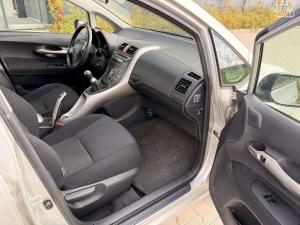 Toyota Auris 2008 in Vilnius, with an engine capacity of 1.60 L and mileage of 101 thousand km for 5950 €, photo 24 on AUTOMOTO.COM.LV