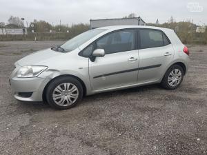 Toyota Auris 2008 in Vilnius, with an engine capacity of 2.00 L and mileage of 255 thousand km for 1730 €, photo 4 on AUTOMOTO.COM.LV