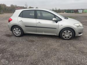 Toyota Auris 2008 in Vilnius, with an engine capacity of 2.00 L and mileage of 255 thousand km for 1730 €, photo 5 on AUTOMOTO.COM.LV