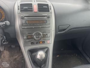 Toyota Auris 2008 in Vilnius, with an engine capacity of 2.00 L and mileage of 255 thousand km for 1730 €, photo 14 on AUTOMOTO.COM.LV