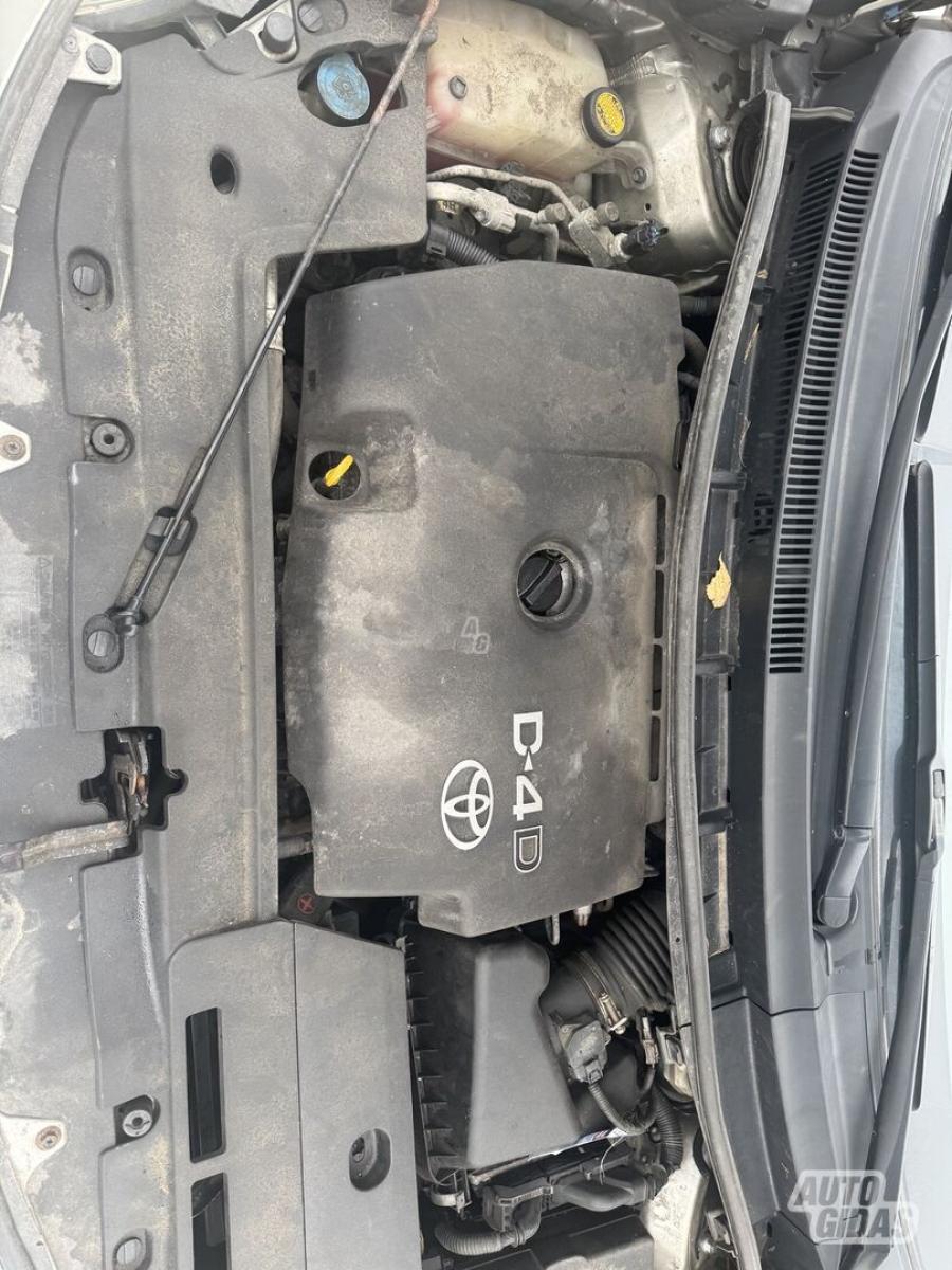Toyota Auris 2008 in Vilnius, with an engine capacity of 2.00 L and mileage of 255 thousand km for 1730 €, photo 15 on AUTOMOTO.COM.LV