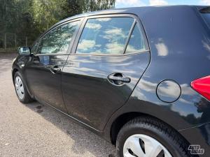 Toyota Auris 2008 Kauņa, ar dzinēja tilpumu 2.00 L un nobraukumu 200 tūkst. km par 1950 €, foto 20 vietnē AUTOMOTO.COM.LV