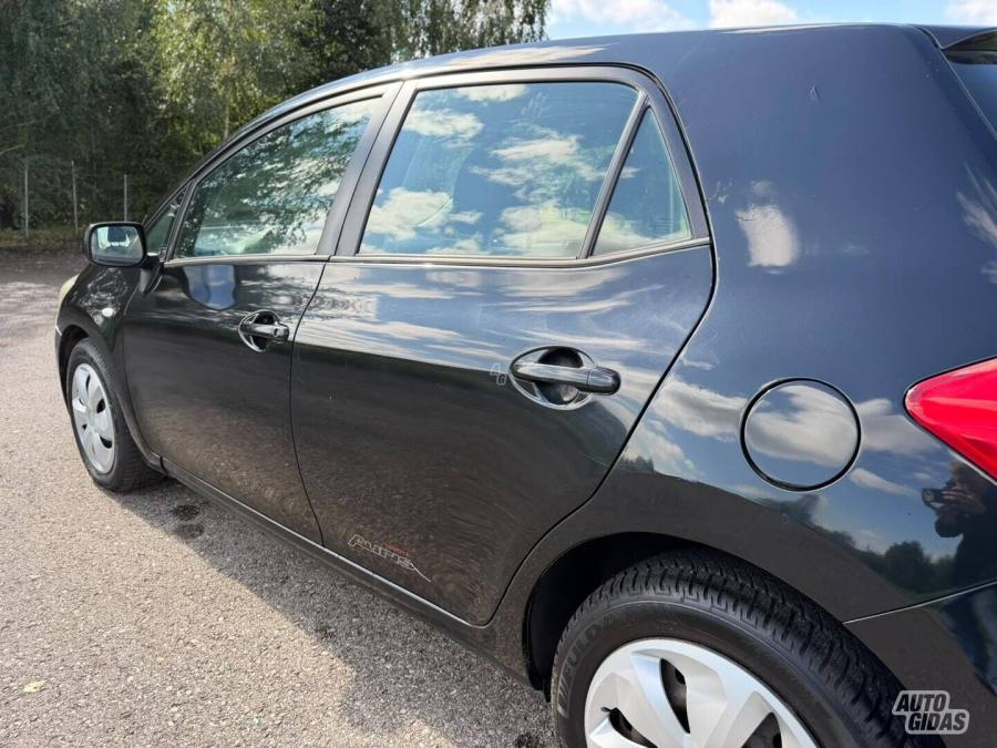 Toyota Auris 2008 Kauņa, ar dzinēja tilpumu 2.00 L un nobraukumu 200 tūkst. km par 1950 €, foto 20 vietnē AUTOMOTO.COM.LV
