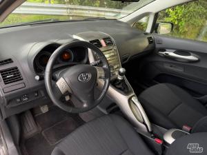 Toyota Auris 2008 Kauņa, ar dzinēja tilpumu 2.00 L un nobraukumu 200 tūkst. km par 1950 €, foto 22 vietnē AUTOMOTO.COM.LV