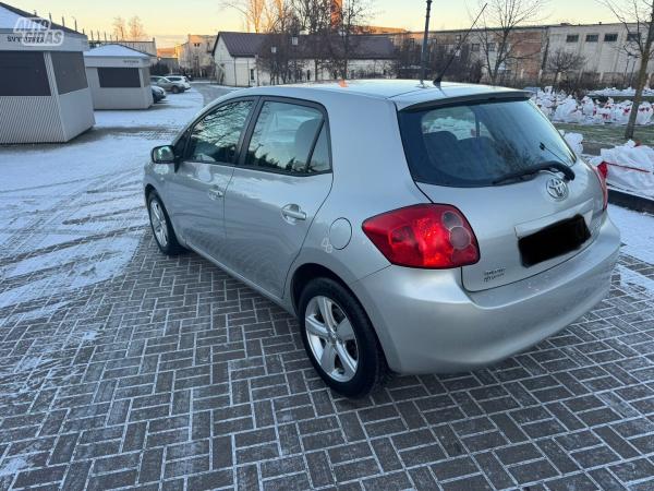 Toyota Auris 2009 Šauļi, ar dzinēja tilpumu 2.00 L un nobraukumu 172 tūkst. km par 2450 €, foto 6 vietnē AUTOMOTO.COM.LV