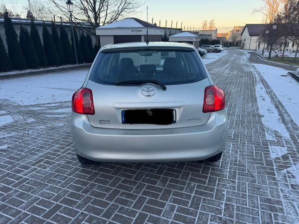 Toyota Auris 2009 Šauļi, ar dzinēja tilpumu 2.00 L un nobraukumu 172 tūkst. km par 2450 €, foto 8 vietnē AUTOMOTO.COM.LV