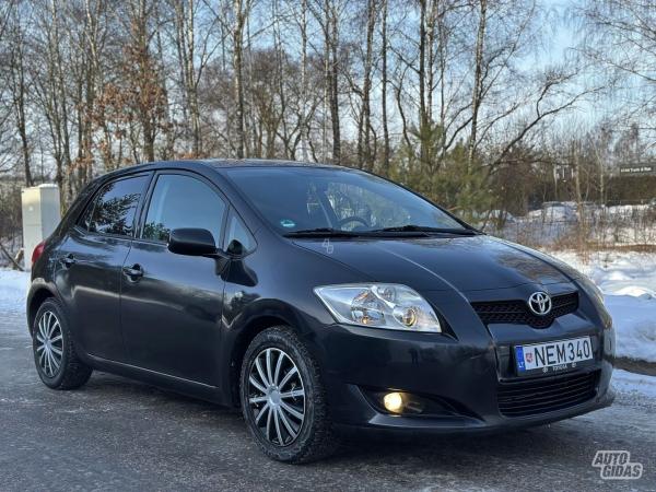 Toyota Auris 2009 in Kaunas, with an engine capacity of 1.60 L and mileage of 159 thousand km for 3500 €, photo 2 on AUTOMOTO.COM.LV