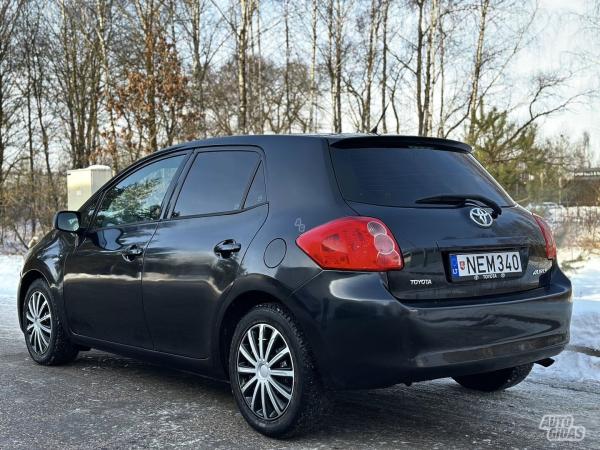 Toyota Auris 2009 in Kaunas, with an engine capacity of 1.60 L and mileage of 159 thousand km for 3500 €, photo 3 on AUTOMOTO.COM.LV