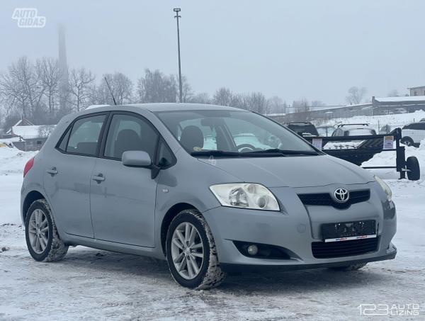 Toyota Auris 2009 in Taurage, with an engine capacity of 1.40 L and mileage of 225 thousand km for 4100 €, photo 4 on AUTOMOTO.COM.LV