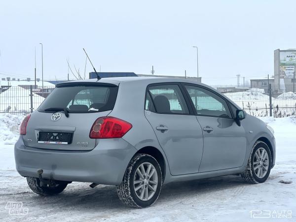 Toyota Auris 2009 in Taurage, with an engine capacity of 1.40 L and mileage of 225 thousand km for 4100 €, photo 5 on AUTOMOTO.COM.LV