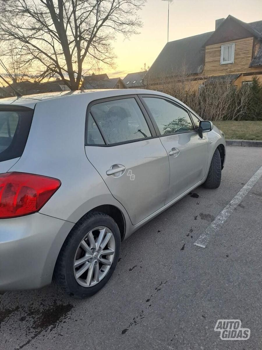 Toyota Auris 2009 Tauragė, ar dzinēja tilpumu 2.00 L un nobraukumu 249 tūkst. km par 2600 €, foto 6 vietnē AUTOMOTO.COM.LV