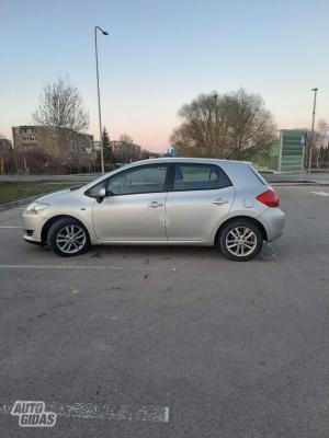 Toyota Auris 2009 Tauragė, ar dzinēja tilpumu 2.00 L un nobraukumu 249 tūkst. km par 2600 €, foto 7 vietnē AUTOMOTO.COM.LV
