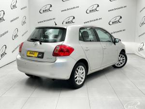Toyota Auris 2009 in Vilnius, with an engine capacity of 1.60 L and mileage of 141 thousand km for 3300 €, photo 3 on AUTOMOTO.COM.LV