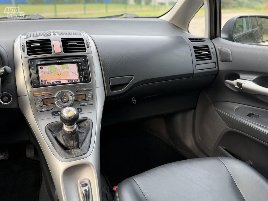 Toyota Auris 2009 Šauļi, ar dzinēja tilpumu 2.20 L un nobraukumu 312 tūkst. km par 1650 €, foto 12 vietnē AUTOMOTO.COM.LV