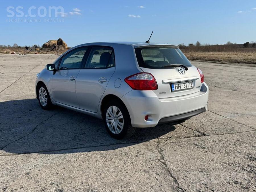Toyota Auris 2010 in Riga, with an engine capacity of 1.60 L and mileage of 0 thousand km for 3899 €, photo 4 on AUTOMOTO.COM.LV