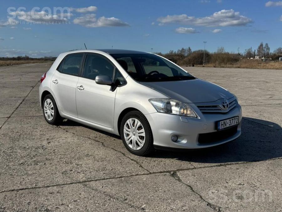 Toyota Auris 2010 in Riga, with an engine capacity of 1.60 L and mileage of 0 thousand km for 3899 €, photo 8 on AUTOMOTO.COM.LV