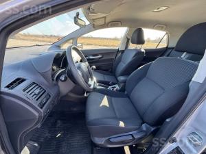 Toyota Auris 2010 in Riga, with an engine capacity of 1.60 L and mileage of 0 thousand km for 3899 €, photo 10 on AUTOMOTO.COM.LV