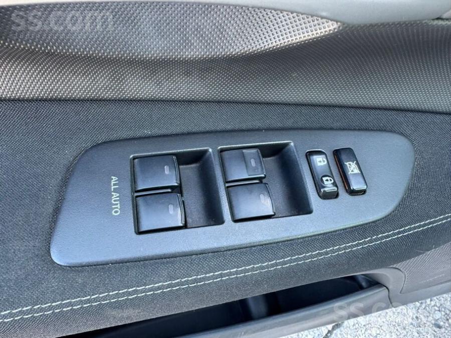 Toyota Auris 2010 in Riga, with an engine capacity of 1.60 L and mileage of 0 thousand km for 3899 €, photo 18 on AUTOMOTO.COM.LV