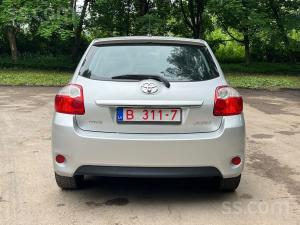 Тойота Аурис 2010 в Рига, объемом двигателя 1.60 л и пробегом 0 тыс. км за 3599 €, фото 5 на AUTOMOTO.COM.LV
