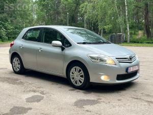 Тойота Аурис 2010 в Рига, объемом двигателя 1.60 л и пробегом 0 тыс. км за 3599 €, фото 8 на AUTOMOTO.COM.LV