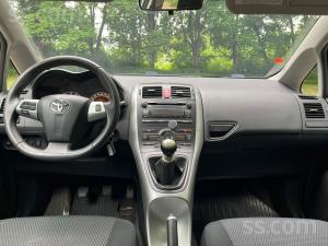 Тойота Аурис 2010 в Рига, объемом двигателя 1.60 л и пробегом 0 тыс. км за 3599 €, фото 11 на AUTOMOTO.COM.LV