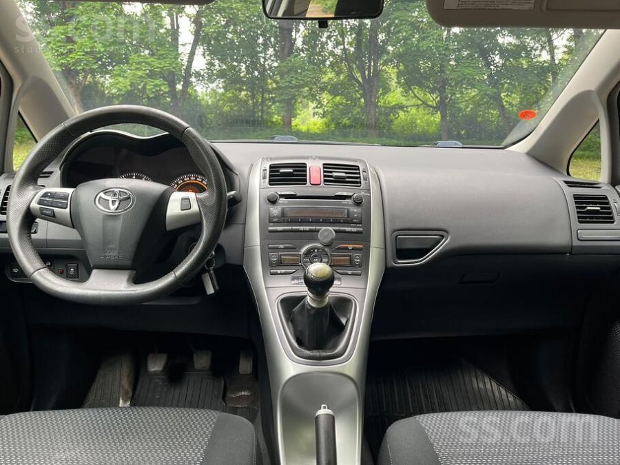 Тойота Аурис 2010 в Рига, объемом двигателя 1.60 л и пробегом 0 тыс. км за 3599 €, фото 11 на AUTOMOTO.COM.LV