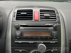 Тойота Аурис 2010 в Рига, объемом двигателя 1.60 л и пробегом 0 тыс. км за 3599 €, фото 16 на AUTOMOTO.COM.LV