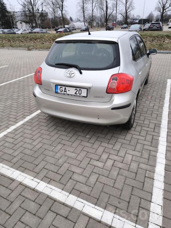 Toyota Auris 2010 Rīga, ar dzinēja tilpumu 1.40 L un nobraukumu 261 tūkst. km par 2100 €, foto 3 vietnē AUTOMOTO.COM.LV