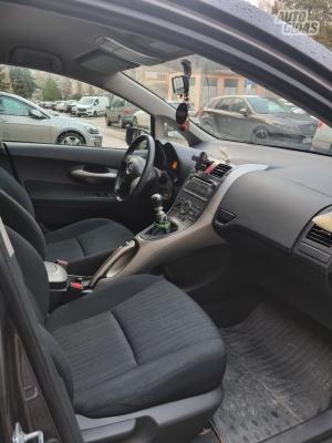 Toyota Auris 2010 Pakruojis, ar dzinēja tilpumu 1.40 L un nobraukumu 245 tūkst. km par 2500 €, foto 13 vietnē AUTOMOTO.COM.LV