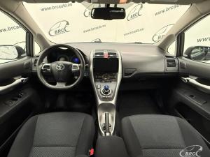 Toyota Auris 2010 in Vilnius, with an engine capacity of 1.80 L and mileage of 225 thousand km for 6500 €, photo 4 on AUTOMOTO.COM.LV