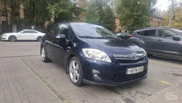 Toyota Auris 2010 in Vilnius on AUTOMOTO.COM.LV Toyota Auris 2010 in Vilnius, with an engine capacity of 1.80 L and mileage of 254 thousand km for 5750 €, photo 3 on AUTOMOTO.COM.LV
