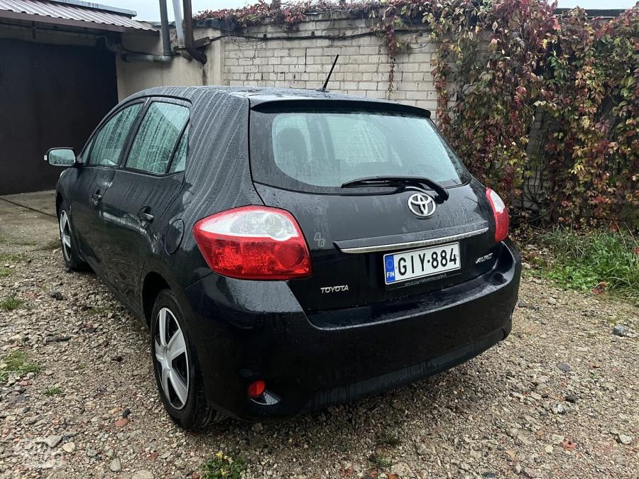 Toyota Auris 2010 Jonava, ar dzinēja tilpumu 1.40 L un nobraukumu 380 tūkst. km par 1700 €, foto 4 vietnē AUTOMOTO.COM.LV
