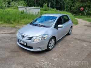 Toyota Auris 2011 Ogre, ar dzinēja tilpumu 1.60 L un nobraukumu 131 tūkst. km par 3250 €, foto 1 vietnē AUTOMOTO.COM.LV