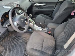 Toyota Auris 2011 Ogre, ar dzinēja tilpumu 1.60 L un nobraukumu 131 tūkst. km par 3250 €, foto 8 vietnē AUTOMOTO.COM.LV