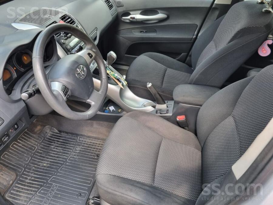 Toyota Auris 2011 Ogre, ar dzinēja tilpumu 1.60 L un nobraukumu 131 tūkst. km par 3250 €, foto 8 vietnē AUTOMOTO.COM.LV