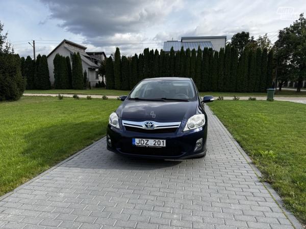 Toyota Auris 2011 Kauņa, ar dzinēja tilpumu 1.80 L un nobraukumu 327 tūkst. km par 5300 €, foto 1 vietnē AUTOMOTO.COM.LV