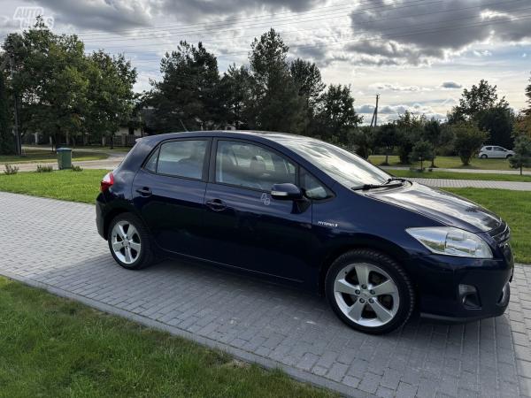 Toyota Auris 2011 Kauņa, ar dzinēja tilpumu 1.80 L un nobraukumu 327 tūkst. km par 5300 €, foto 4 vietnē AUTOMOTO.COM.LV