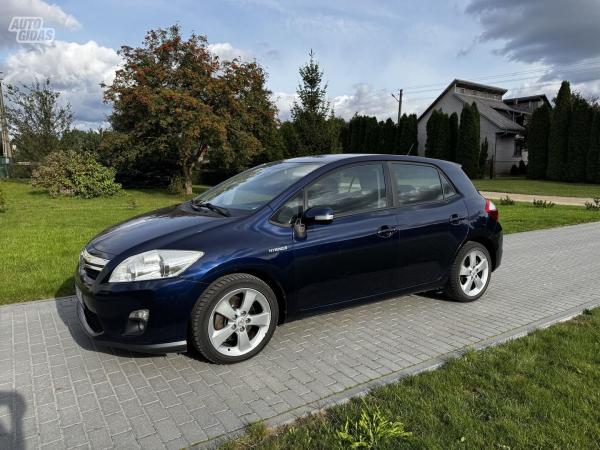 Toyota Auris 2011 Kauņa, ar dzinēja tilpumu 1.80 L un nobraukumu 327 tūkst. km par 5300 €, foto 2 vietnē AUTOMOTO.COM.LV