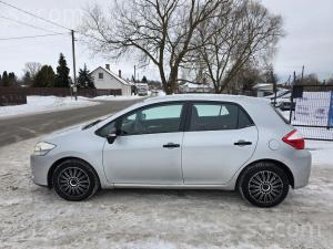 Toyota Auris 2011 Ventspils, ar dzinēja tilpumu 2.00 L un nobraukumu 267 tūkst. km par 2850 €, foto 5 vietnē AUTOMOTO.COM.LV