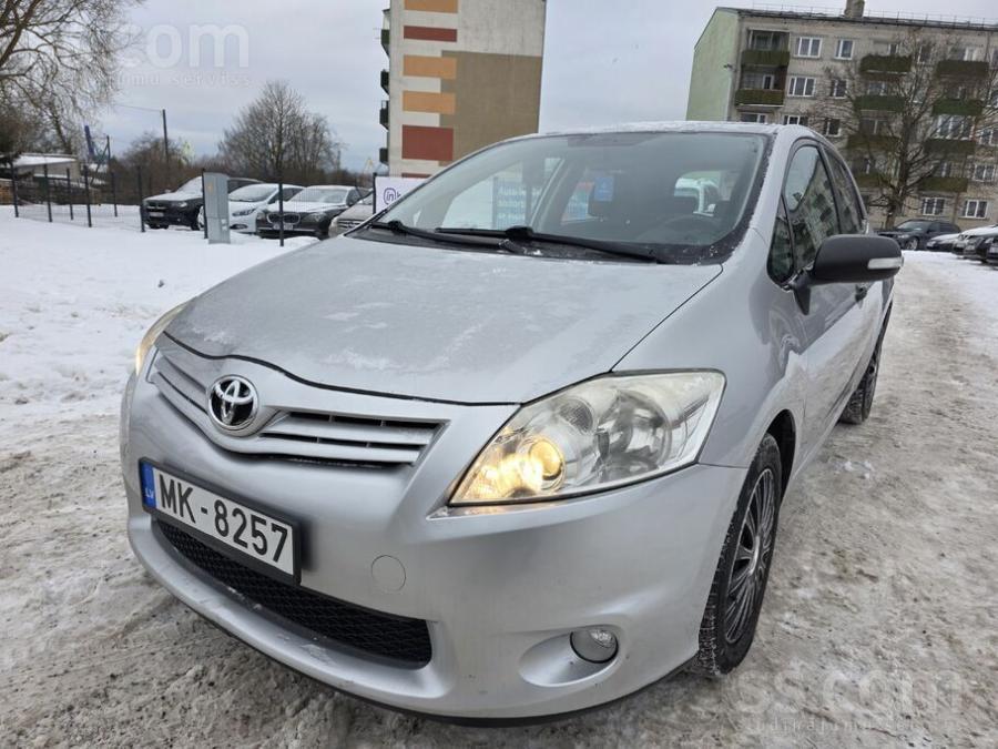 Toyota Auris 2011 Ventspils, ar dzinēja tilpumu 2.00 L un nobraukumu 267 tūkst. km par 2850 €, foto 9 vietnē AUTOMOTO.COM.LV