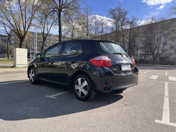 Toyota Auris 2011 Jonava, ar dzinēja tilpumu 1.40 L un nobraukumu 378 tūkst. km par 2550 €, foto 6 vietnē AUTOMOTO.COM.LV