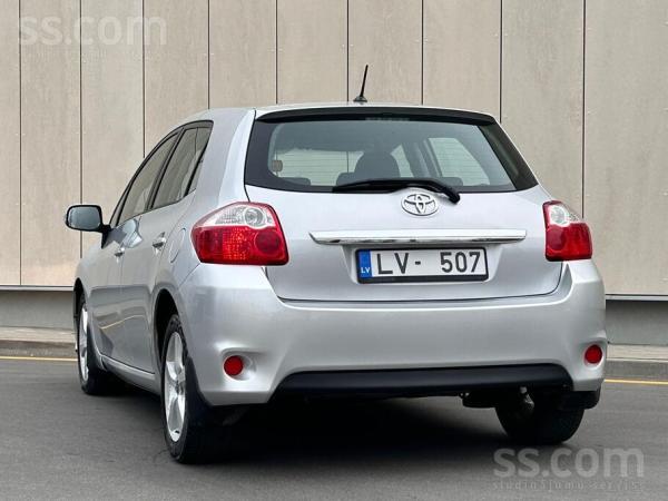 Toyota Auris 2011 Rīga, ar dzinēja tilpumu 1.40 L un nobraukumu 185 tūkst. km par 3850 €, foto 4 vietnē AUTOMOTO.COM.LV