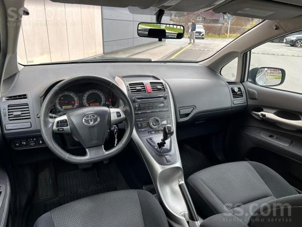 Toyota Auris 2011 Rīga, ar dzinēja tilpumu 1.40 L un nobraukumu 185 tūkst. km par 3850 €, foto 8 vietnē AUTOMOTO.COM.LV