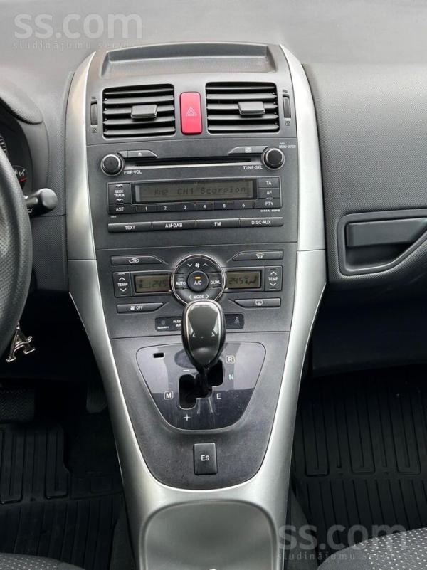 Toyota Auris 2011 Rīga, ar dzinēja tilpumu 1.40 L un nobraukumu 185 tūkst. km par 3850 €, foto 10 vietnē AUTOMOTO.COM.LV