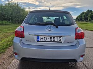 Toyota Auris 2011 Rīga, ar dzinēja tilpumu 1.60 L un nobraukumu 150 tūkst. km par 3750 €, foto 4 vietnē AUTOMOTO.COM.LV