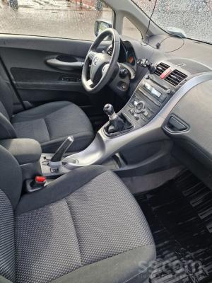 Toyota Auris 2011 Rīga, ar dzinēja tilpumu 1.60 L un nobraukumu 150 tūkst. km par 3750 €, foto 10 vietnē AUTOMOTO.COM.LV