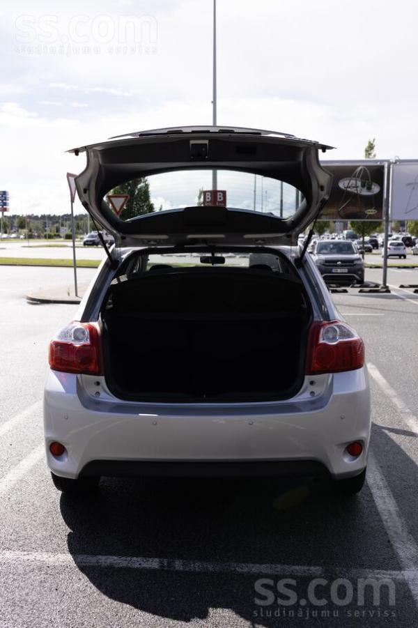 Toyota Auris 2011 Rīga, ar dzinēja tilpumu 1.30 L un nobraukumu 158 tūkst. km par 3990 €, foto 7 vietnē AUTOMOTO.COM.LV