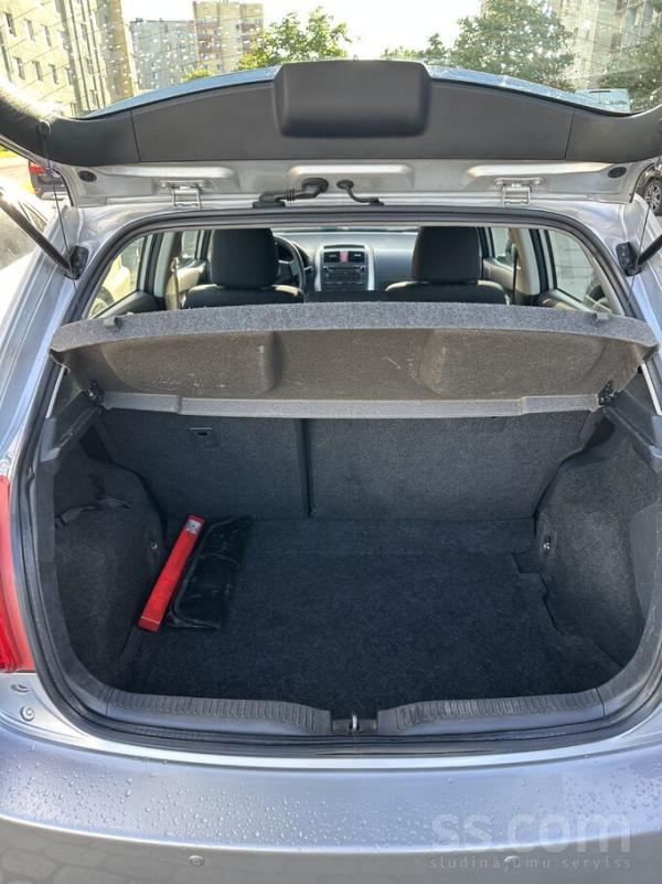 Toyota Auris 2011 Rīga, ar dzinēja tilpumu 1.30 L un nobraukumu 158 tūkst. km par 3990 €, foto 10 vietnē AUTOMOTO.COM.LV