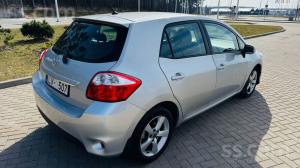 Toyota Auris 2011 Rīga, ar dzinēja tilpumu 1.40 L un nobraukumu 186 tūkst. km par 3390 €, foto  vietnē AUTOMOTO.COM.LV