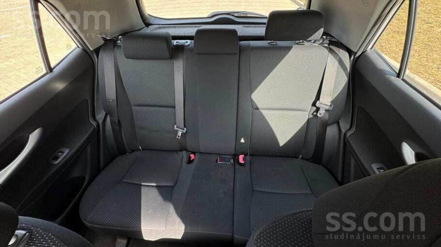 Toyota Auris 2011 Rīga, ar dzinēja tilpumu 1.40 L un nobraukumu 186 tūkst. km par 3390 €, foto 15 vietnē AUTOMOTO.COM.LV